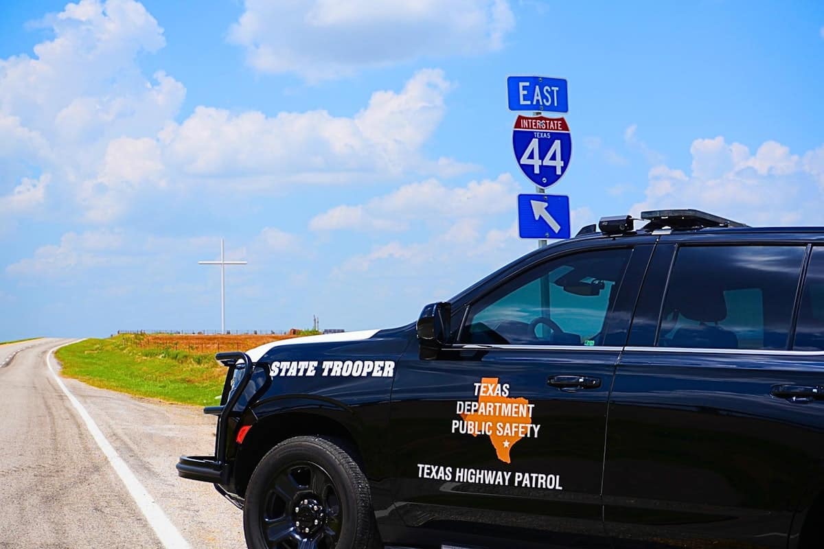 Texas governor orders ‘zero tolerance’ English proficiency enforcement ...
